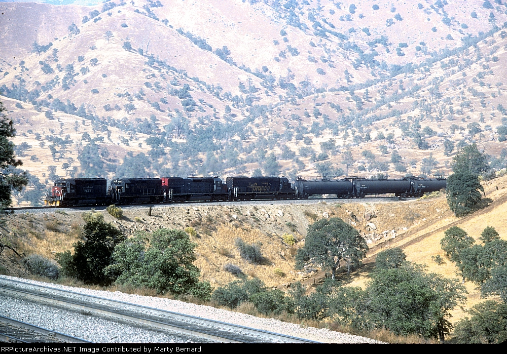 A Mix of EMD 40-series Ready to Pulling "Cans" Up the Hill and Around the Loop